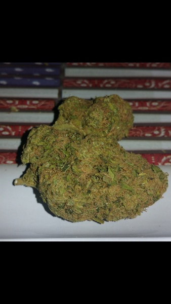 Cherry Kush | Marijuana Strain Reviews | AllBud