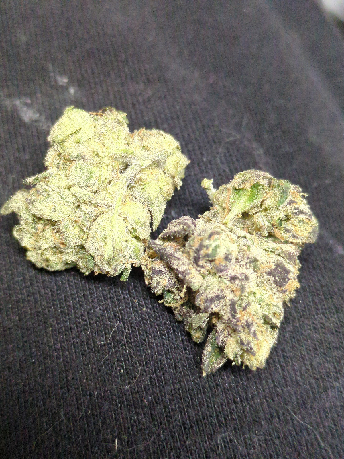 Lemonz Marijuana Strain Information & Reviews | AllBud