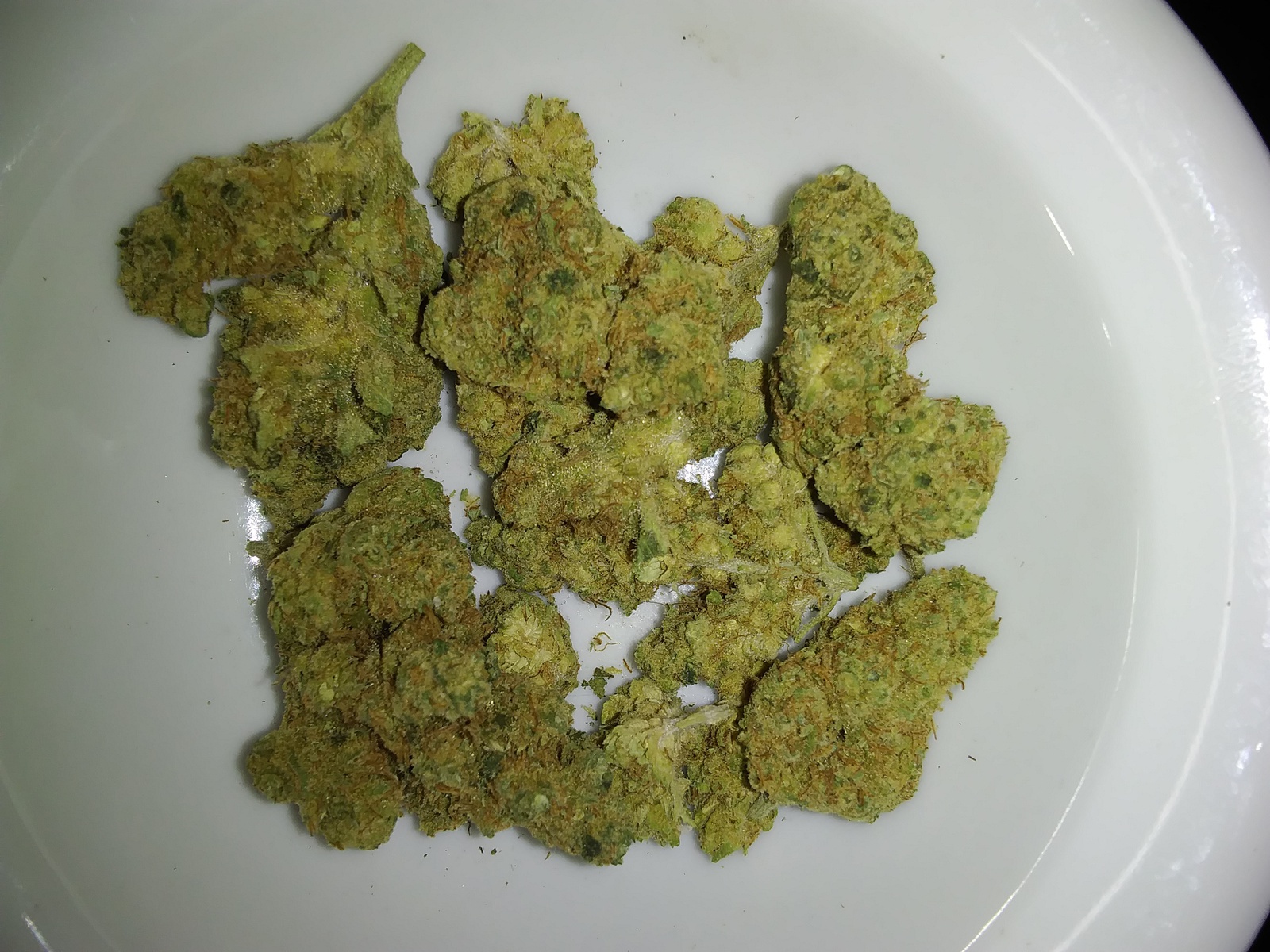 Pineapple Aloha Marijuana Strain Information & Reviews | AllBud