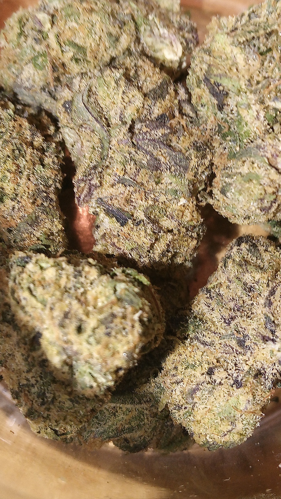 Zeclair Marijuana Strain Information & Reviews | AllBud